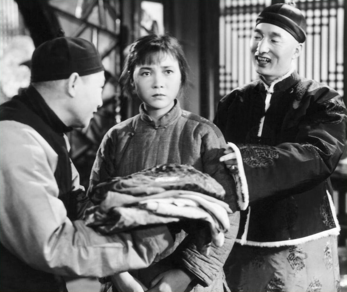 Qiang Chen Famous Bully Professional Turn Red And White Comedian Luju Bar qiang-chen-famous-bully-professional-turn-red-and-white-comedian-luju-bar