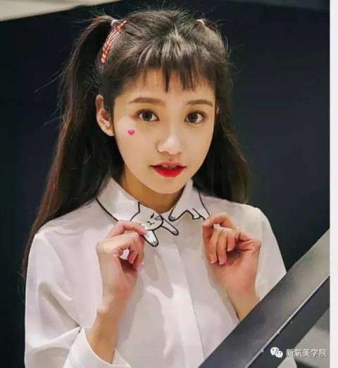 虎牙灰灰,灰灰,瓶_大山谷图库